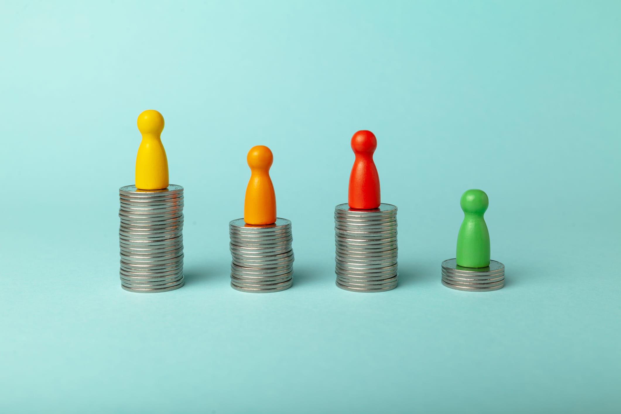2025 HTM Salary Survey Shows Widening Pay Gap Across Roles